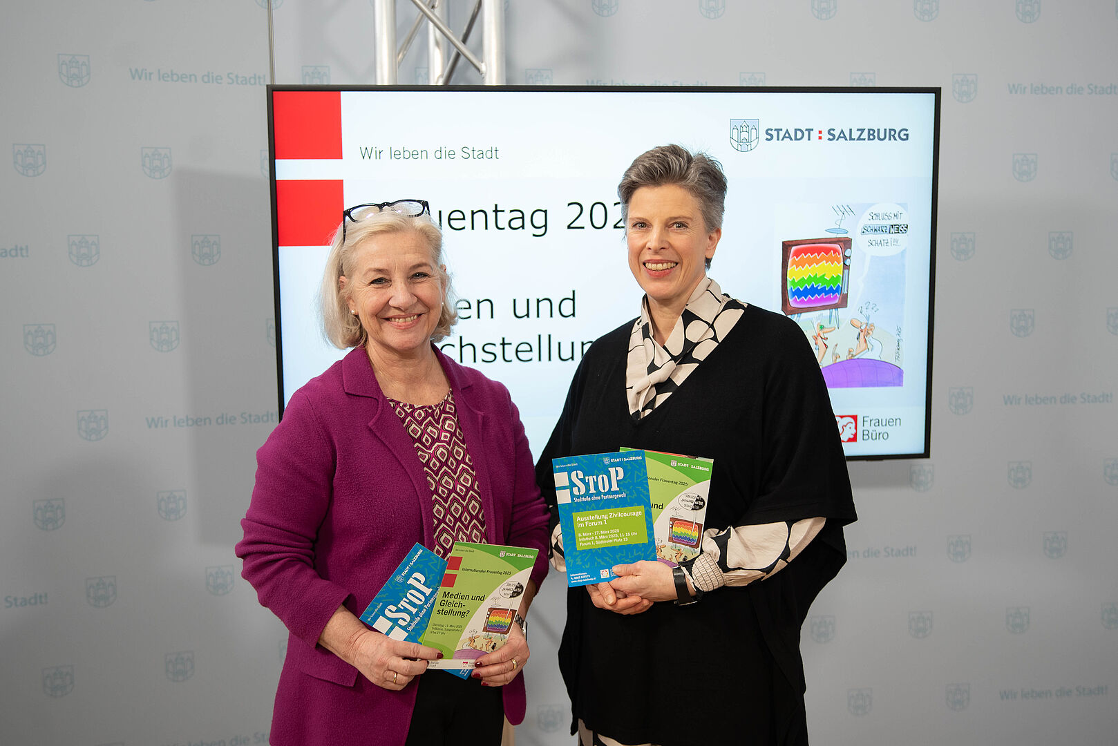 Stadt Salzburg - Internationaler Frauentag 2025: Fokus Medien und Gleichstellung